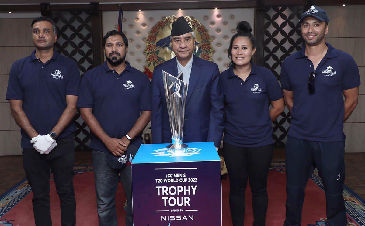 PM Deuba observes ICC World Cup T20 Trophy « Nepalese Voice